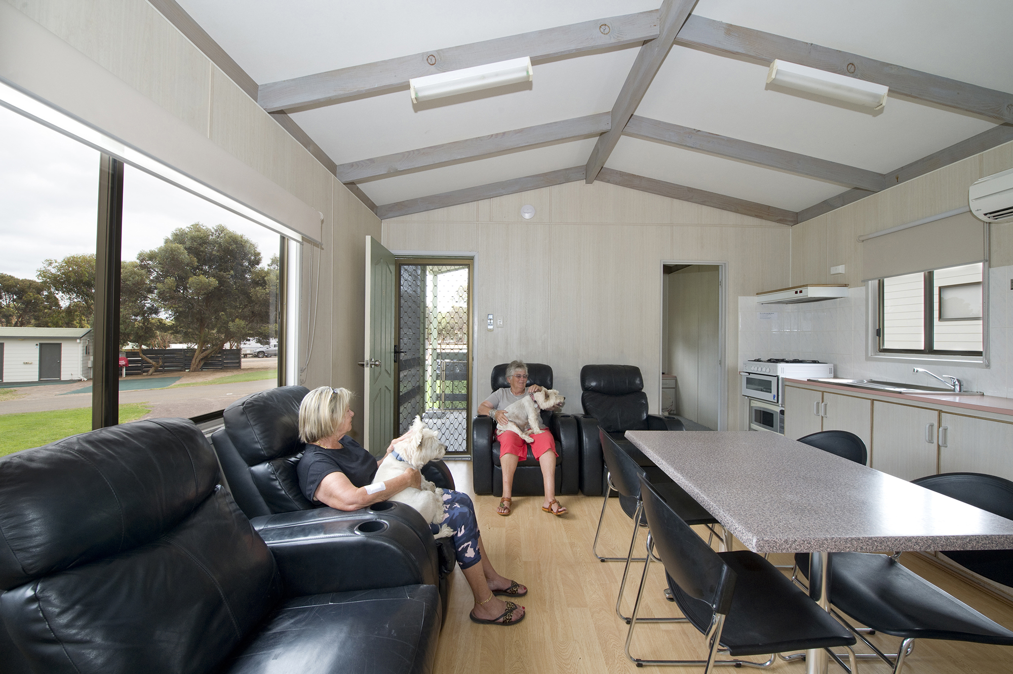 2 Bedroom Holiday Unit - 4 Berth | BIG4 Port Hughes Holiday Park