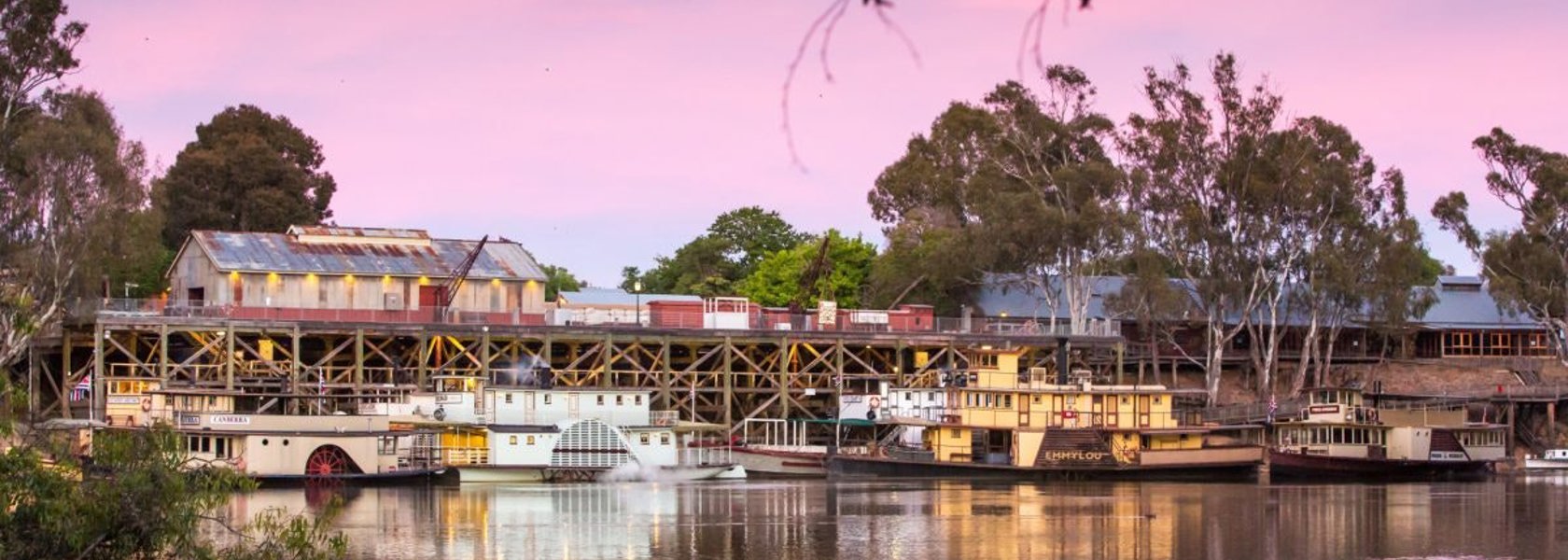 Moama | Book Direct and Save