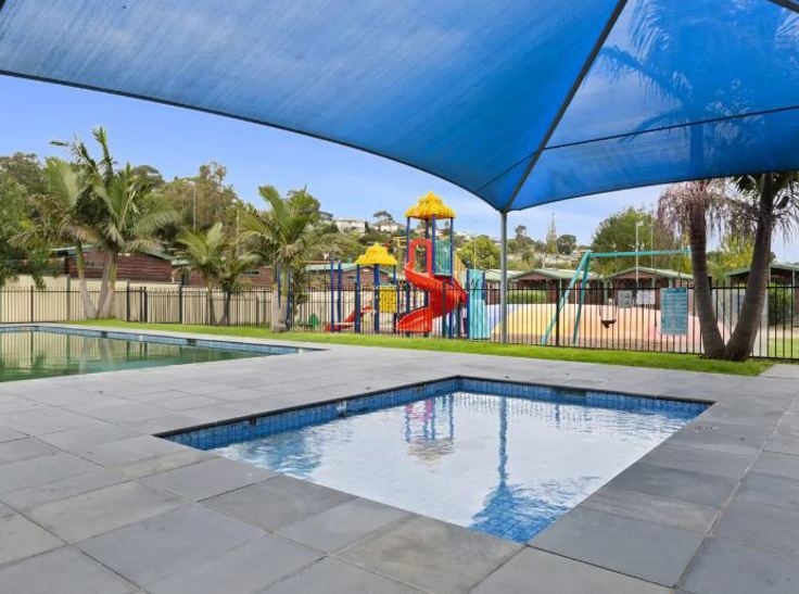 Swimming Pool | Tasman Holiday Parks - Geelong