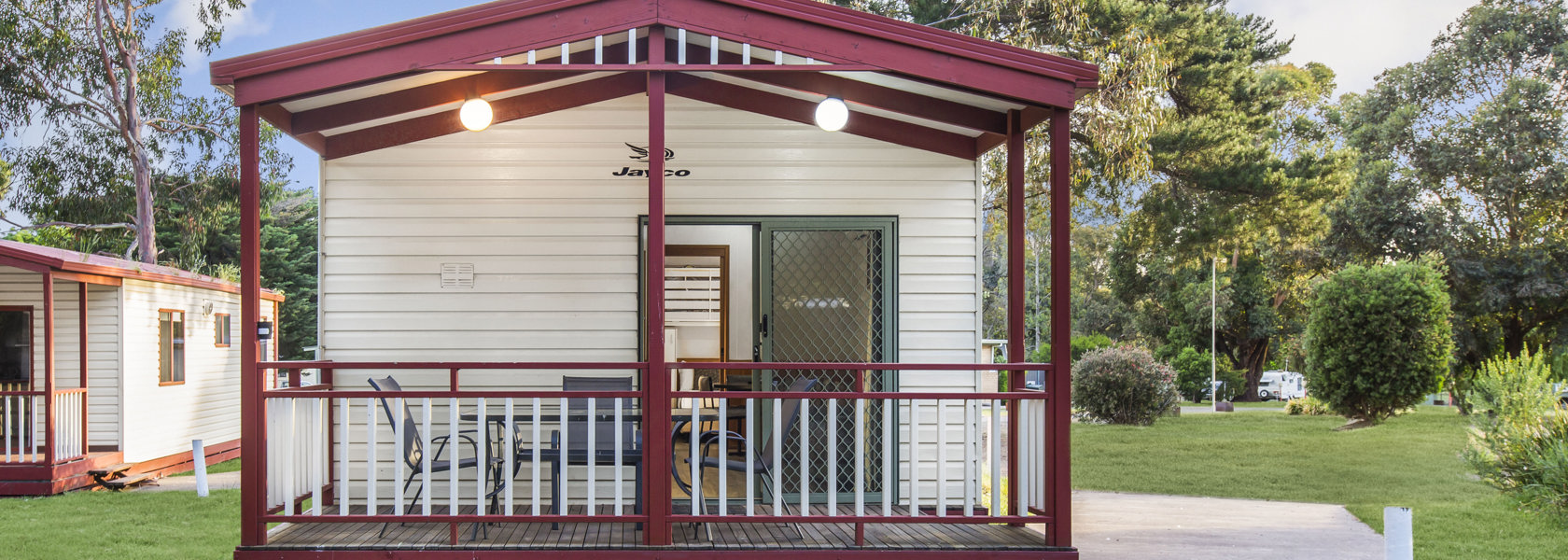 Twin Deluxe Cabin | Breeze Holiday Parks - Grampians