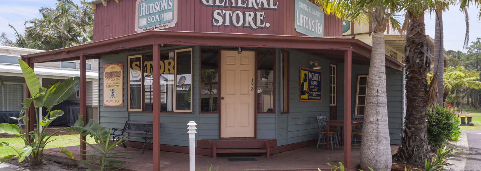Deluxe 2BR Cabin - Olde Town General Store | Wairo Beach Holiday Park